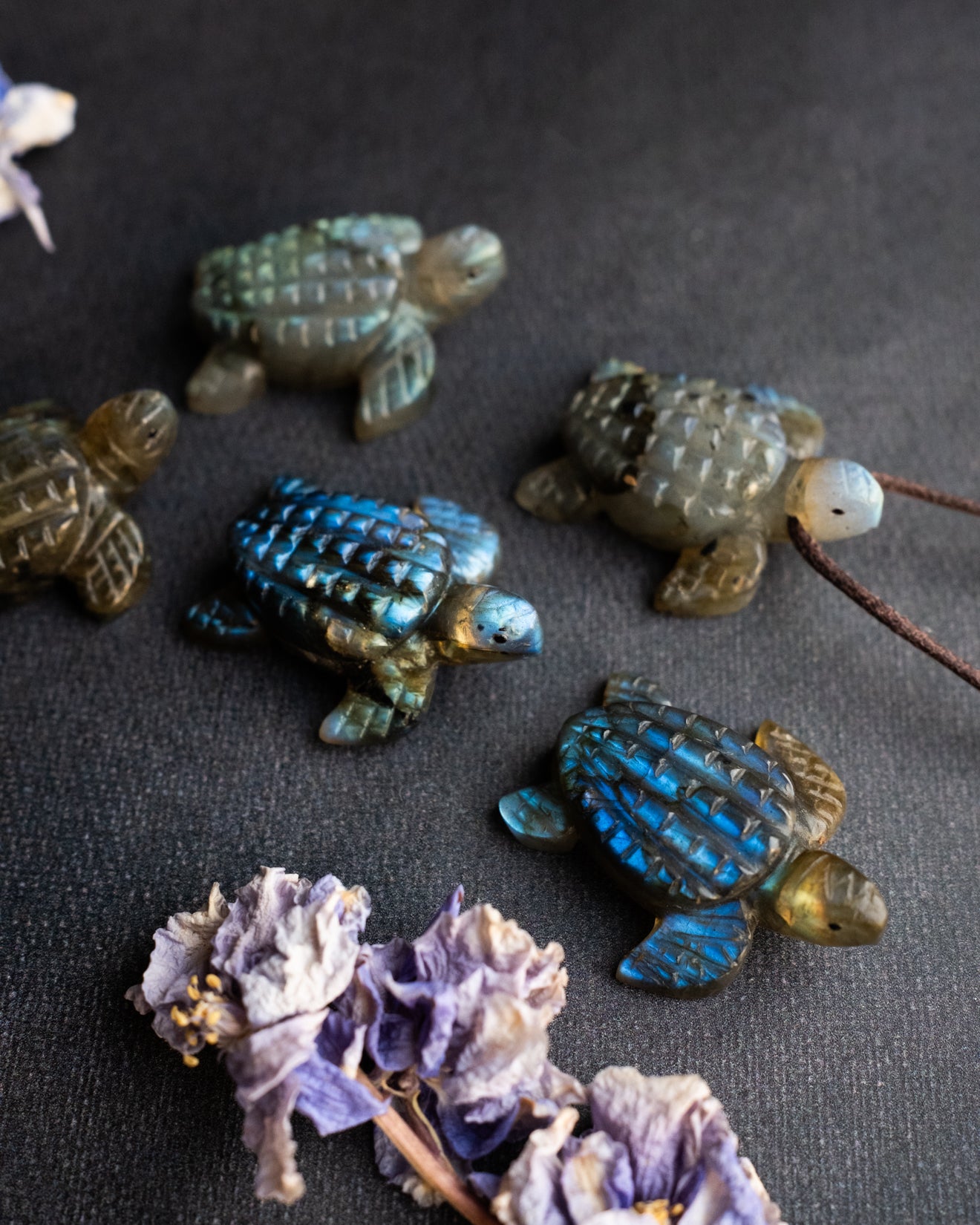 Labradorite Sea Turtle Necklace – Hand Carved Jewellery – The Healing Pear